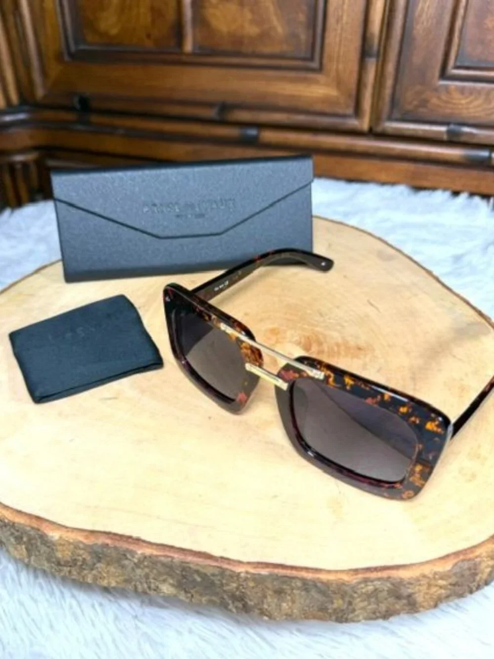 prive revaux | Accessories | Priv Revaux Icon Honey Fuchsia Tortoise ...